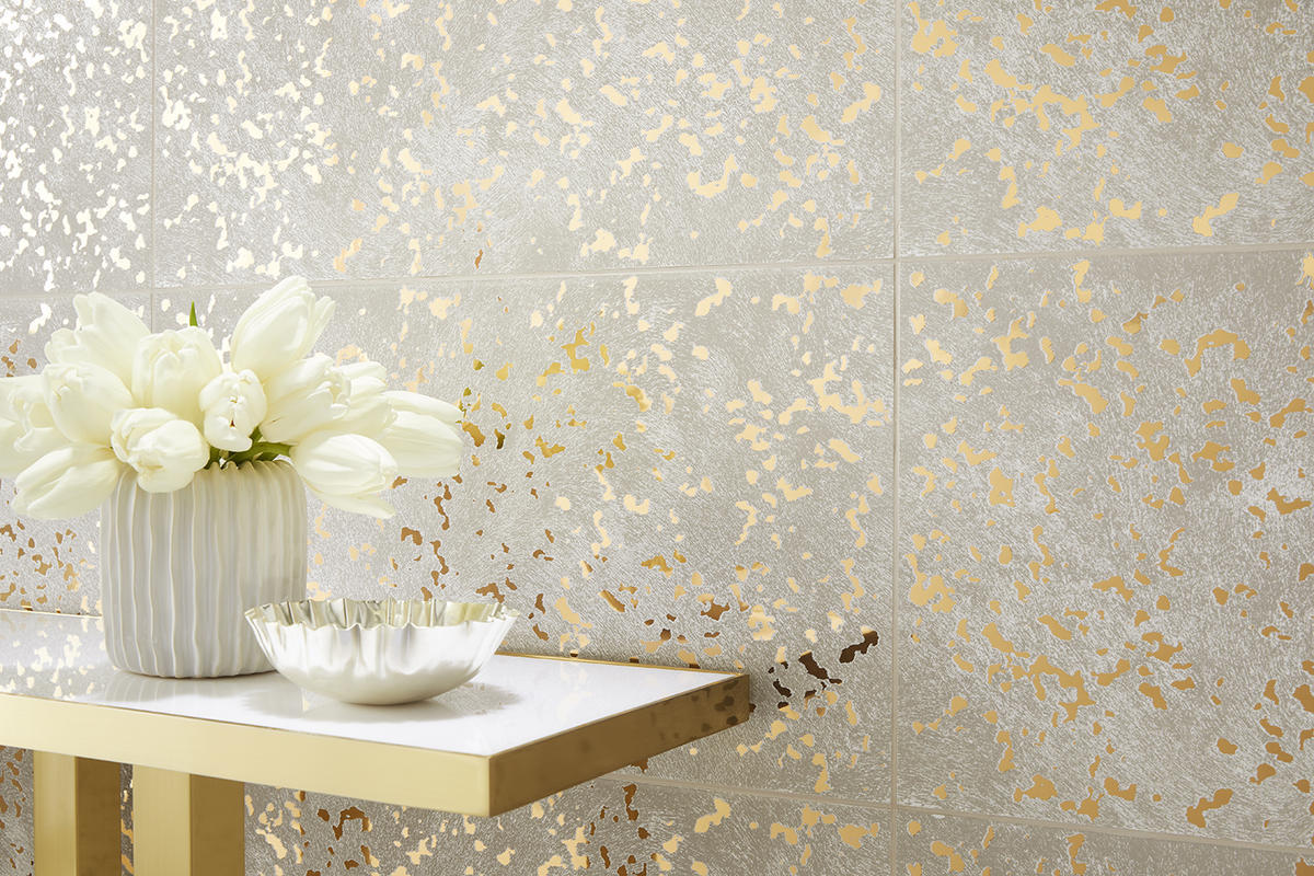8 metallic wall designs to make an interior shine