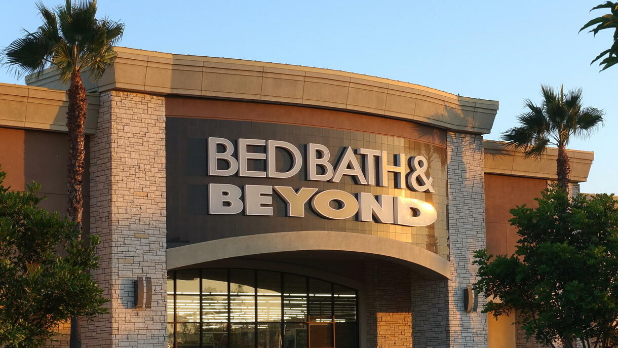Bed Bath & Beyond hunts for silver linings
