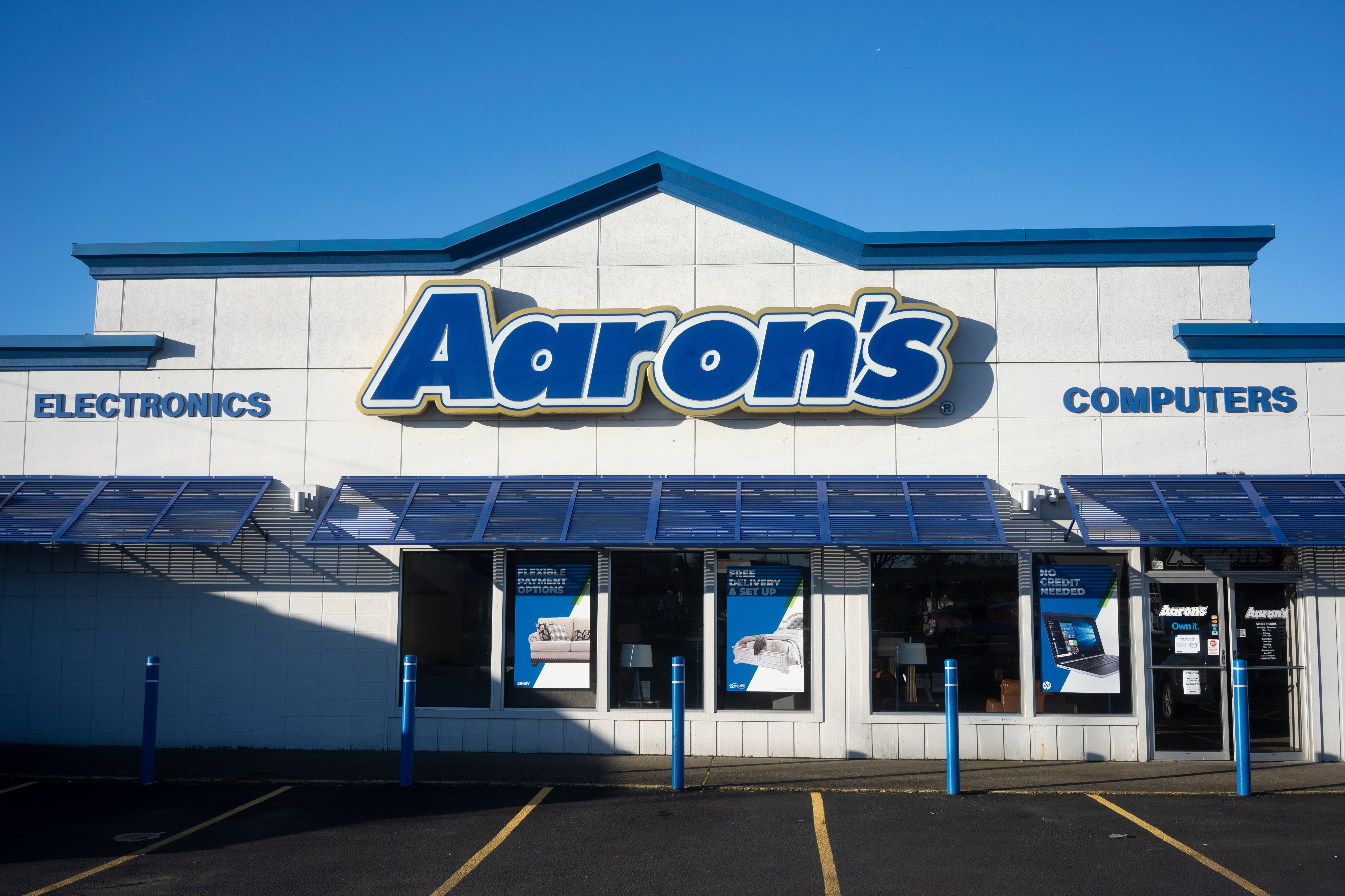 Aaron's home furnishing store