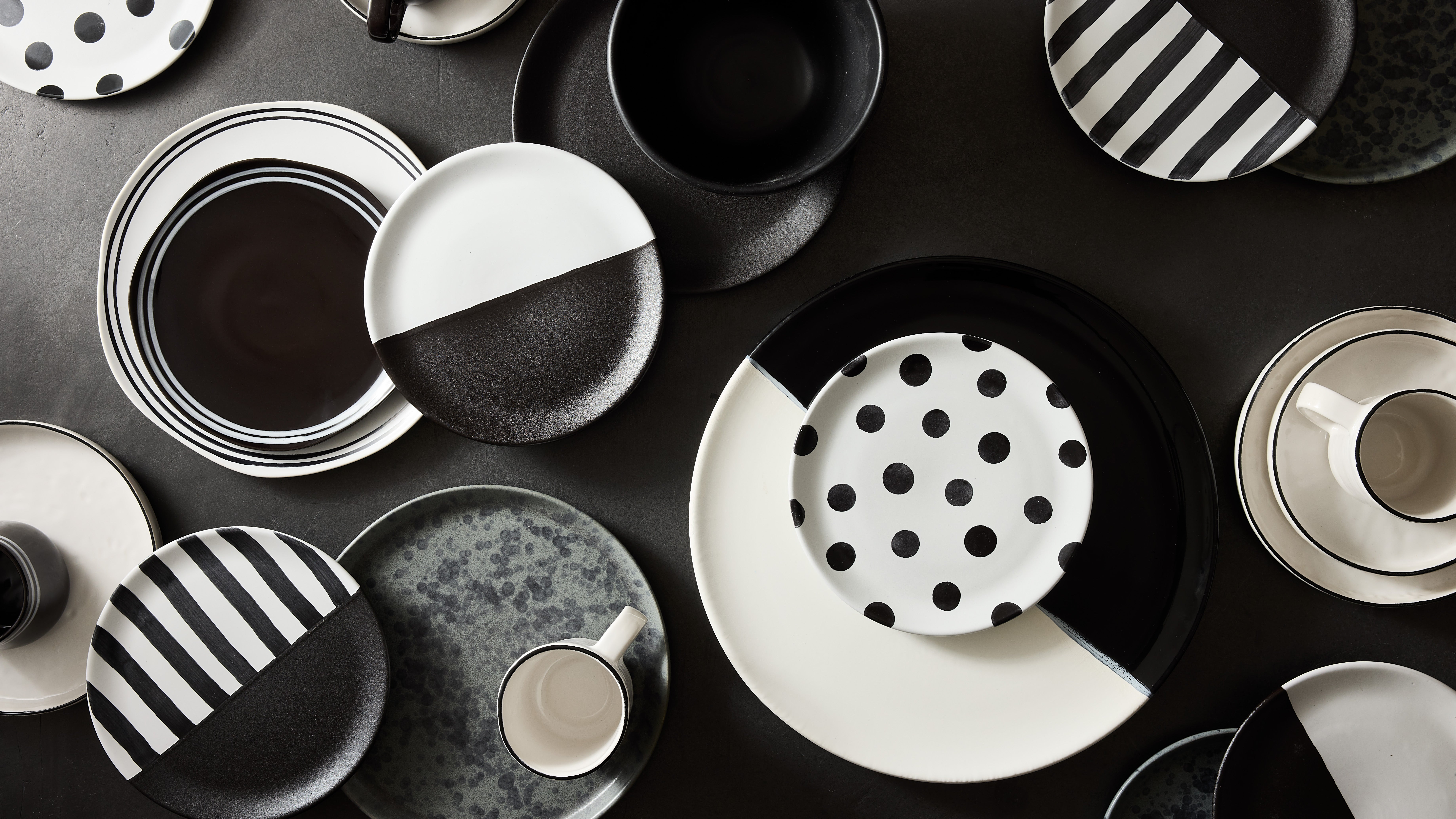 Ultraluxury real estate soared in 2025, Wendover Art Group makes an ...